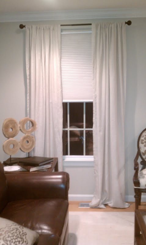 How much should a curtain drag?