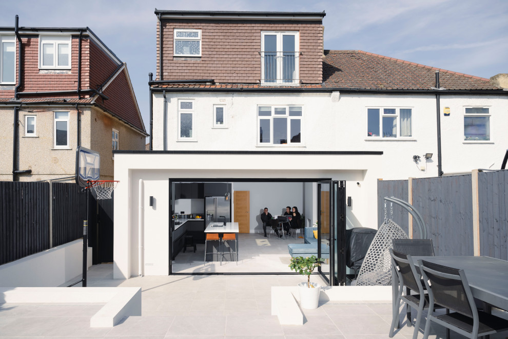 A single storey rear extension in Lewisham - Modern - Exterior - London ...