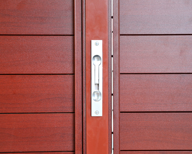 Customised sliding privacy screen (operable louvres) - Modern ...