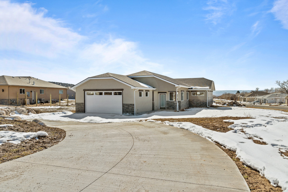 La Rosa - Transitional - Exterior - Denver - by New Beginnings New ...