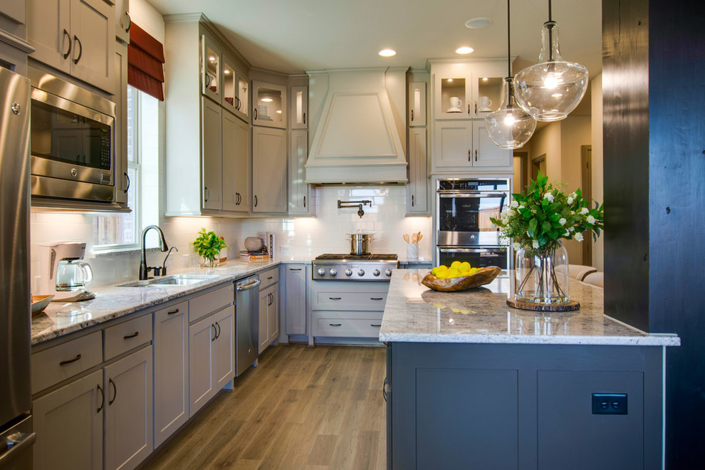 The Pinecrest - Kitchen - Houston - by David Weekley Homes | Houzz UK