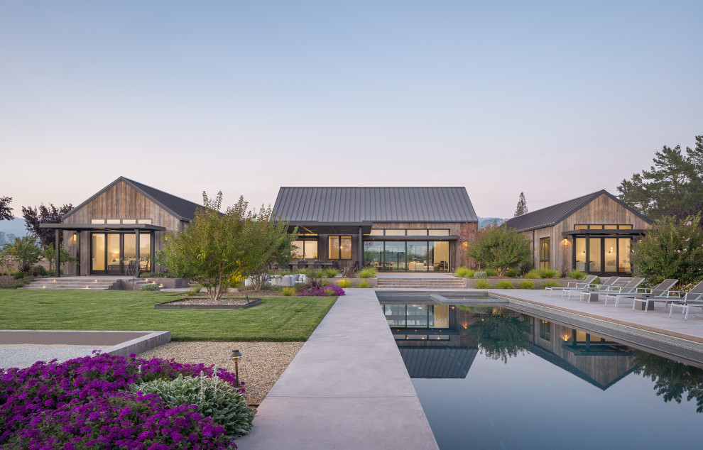Sonoma, California - Farmhouse - Exterior - San Francisco - by Jennifer ...