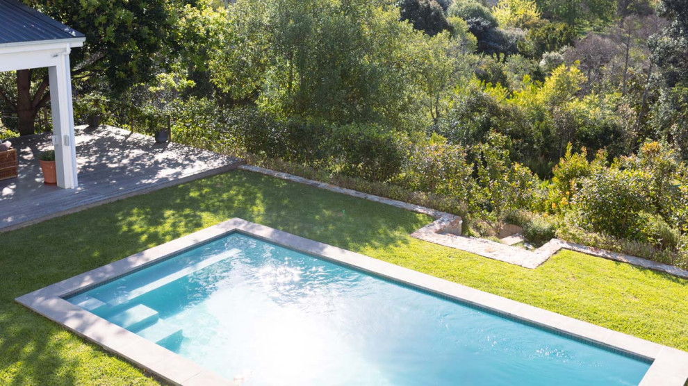 Gartenpool im Rasen eingebettet - Contemporary - Pool - Other - by ...