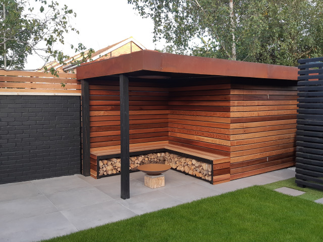 Bespoke shed and covered seating area - Contemporary - Garden Shed and ...