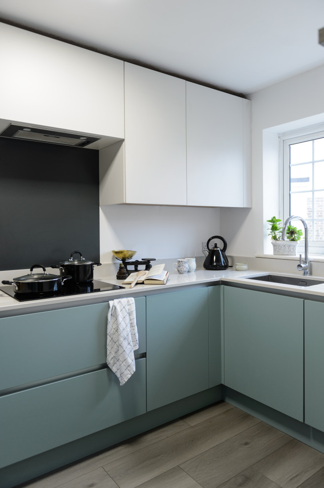 Handleless doors from our Cary Signature range - Modern - Kitchen ...