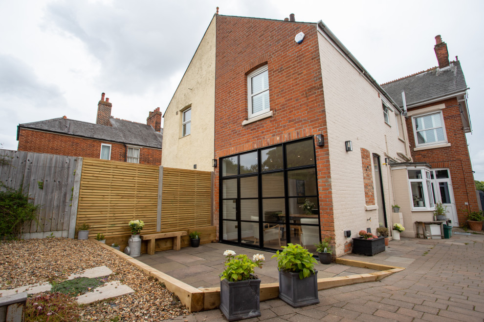 A Kitchen With a View - Traditional - Patio - Essex - by Spires ...
