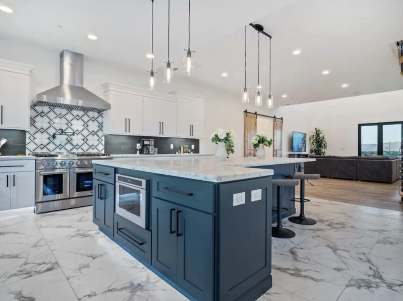 Navy Blue Shaker Cabinets - Beach Style - Kitchen - by Lily Ann ...