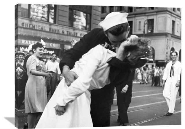 "Kissing the War Goodbye in Times Square, 1945, I" Artwork, 16" x 12 ...