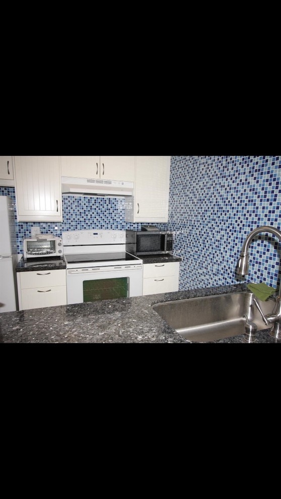 Help this poor kitchen