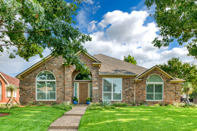 Beautiful Single Family Brick Home Remodel - Frisco, TX - Traditional ...