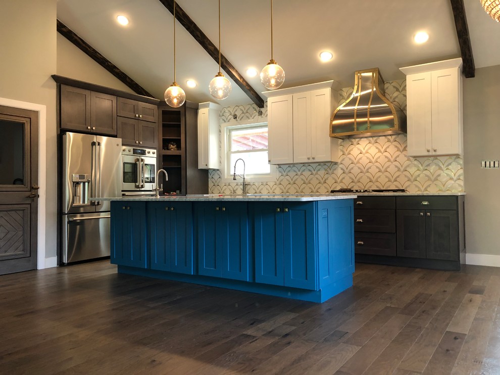 Kitchen of the Week: A Vibrant Space for Family and Friends