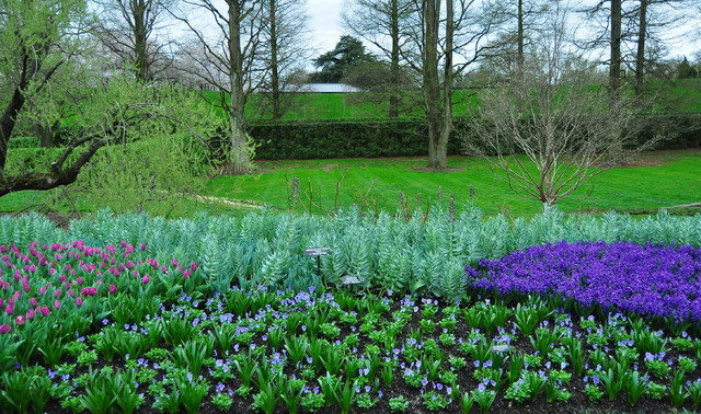 Layer on the Textures for a Lush Garden Look