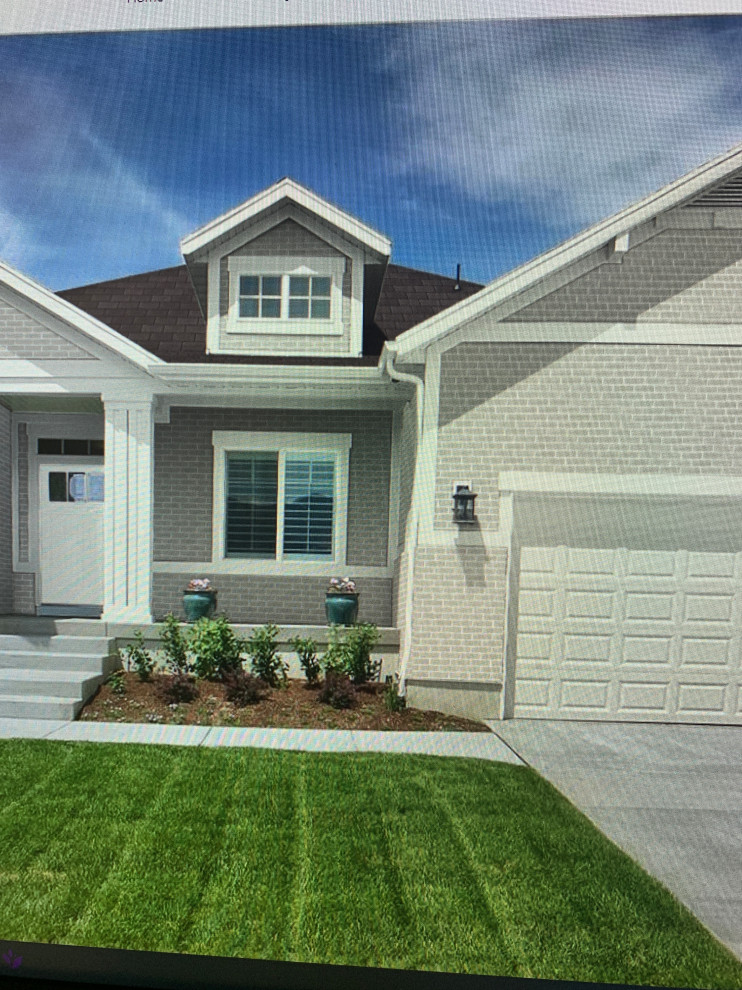 What color exterior paint with ivory brick?