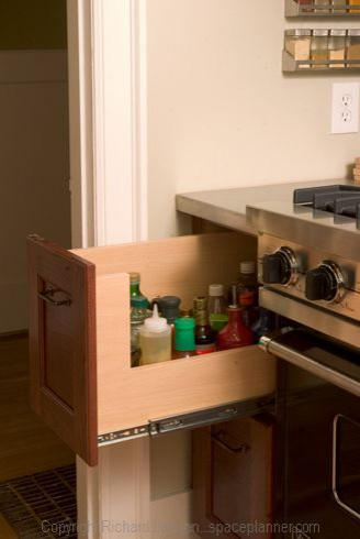 Chef's drawer oils next to range?