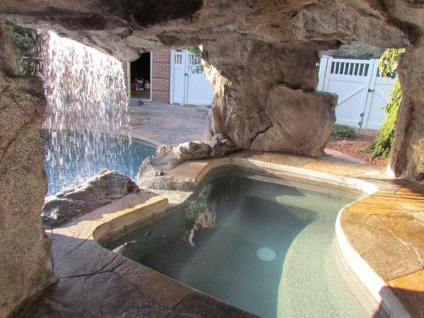 Hot Tub Grotto - Contemporary - Manchester - by StoneMaker Corporation ...