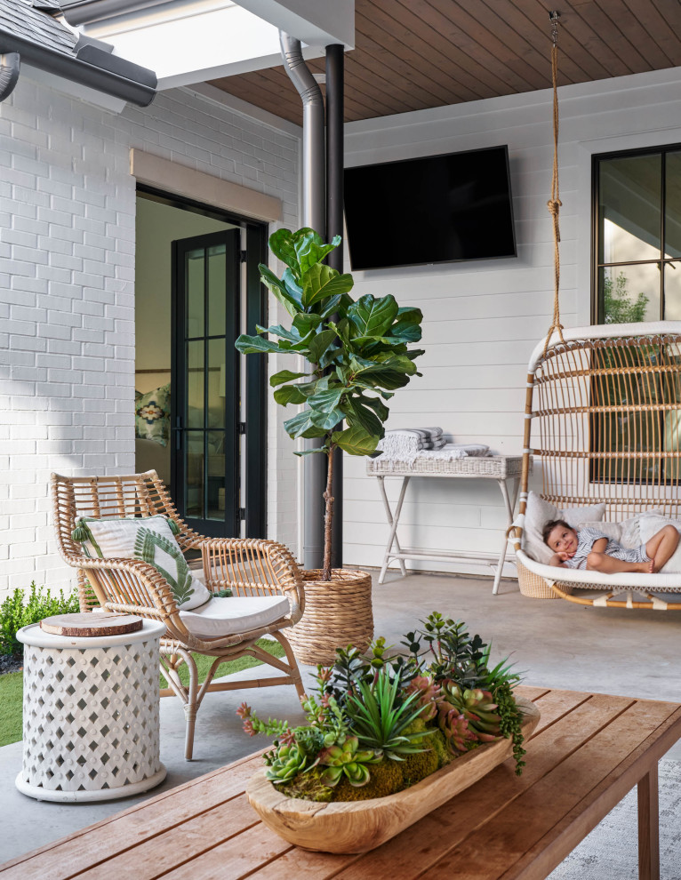 Transitional Cottage - Transitional - Dallas - by Tanner Homes | Houzz