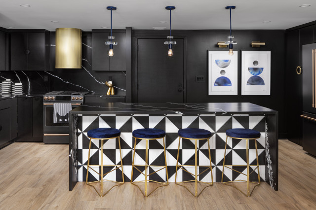 Kitchen of the Week: Bold Black Style With Nods to ‘Star Wars’