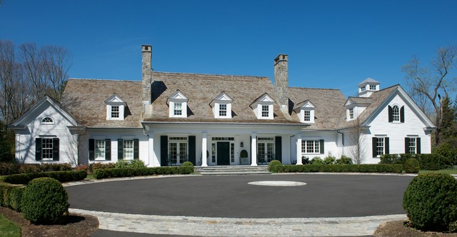American Summer Home - Traditional - New York - by James Schettino ...