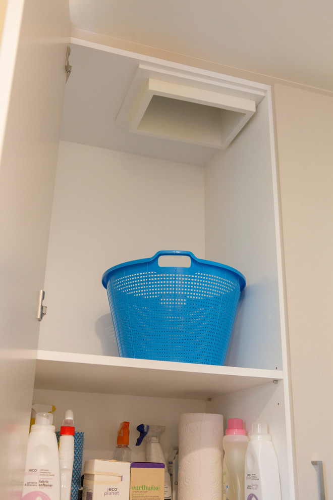 Laundry Shute - Contemporary - Auckland - by Nicola Manning Design | Houzz