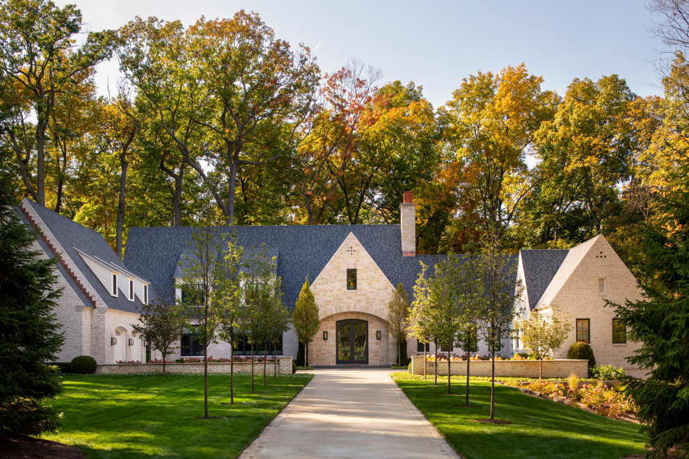 Ann Arbor Estate Project: Driveway - Traditional - Landscape - Detroit ...