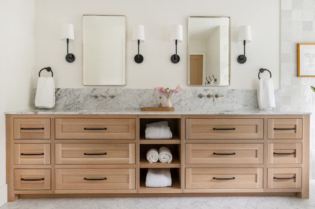 10 Bathroom Vanity Features Pros Always Recommend