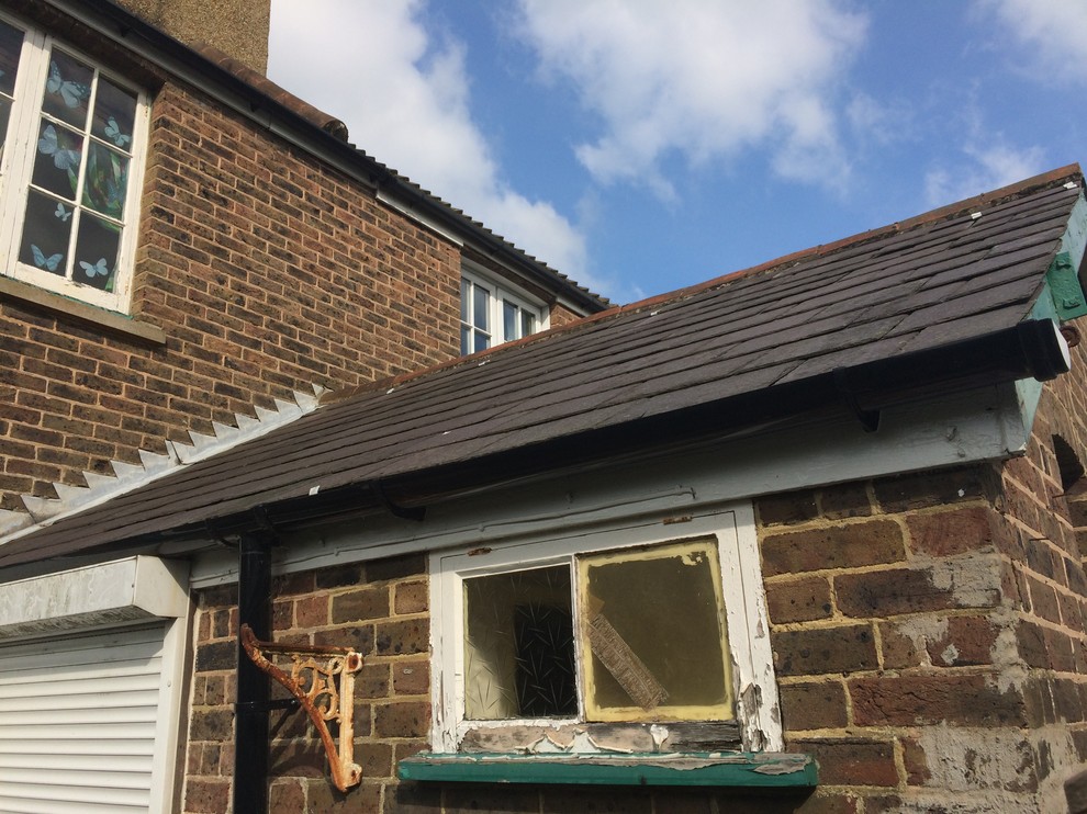 How to extend a single story from a shared pitched roof | Houzz UK