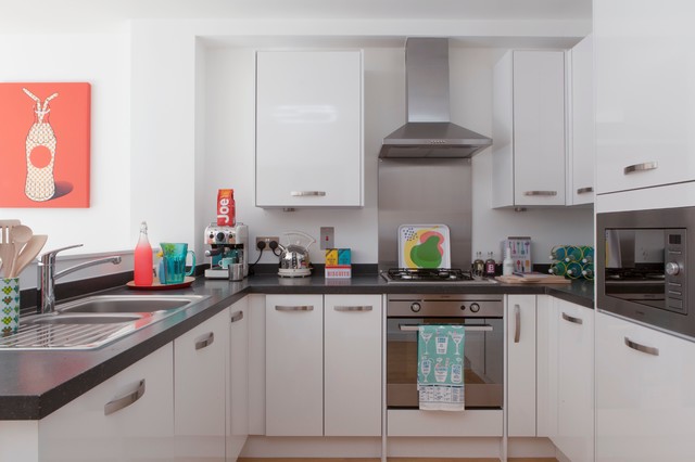 How to Share a Compact Kitchen and Stay Friends | Houzz NZ