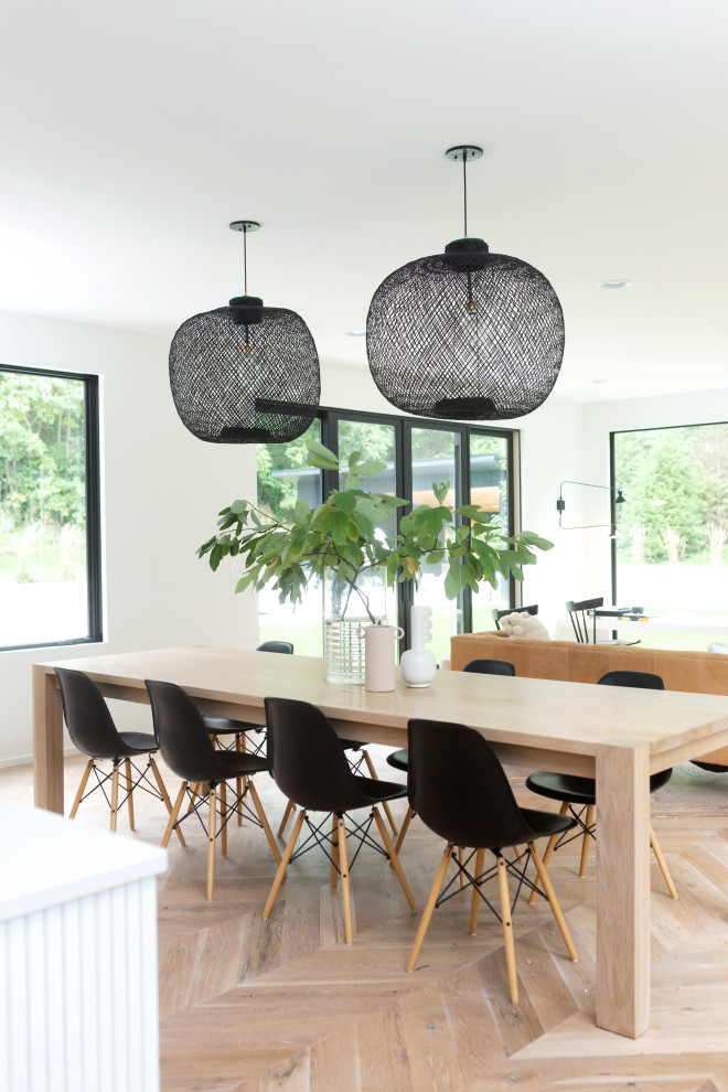 EIGHTH. - Dining Room - Grand Rapids - by KLH Custom Homes | Houzz