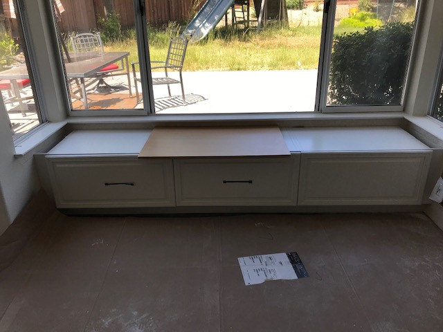 Overhang or no overhang over seating bench?