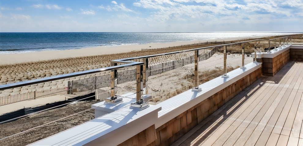 Stainless Balcony Cable Railing With a Mirror Finish - Beach Style ...