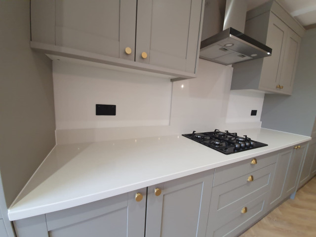 Gemini Quartz English White - Modern - Kitchen - by Gemini Worktops ...