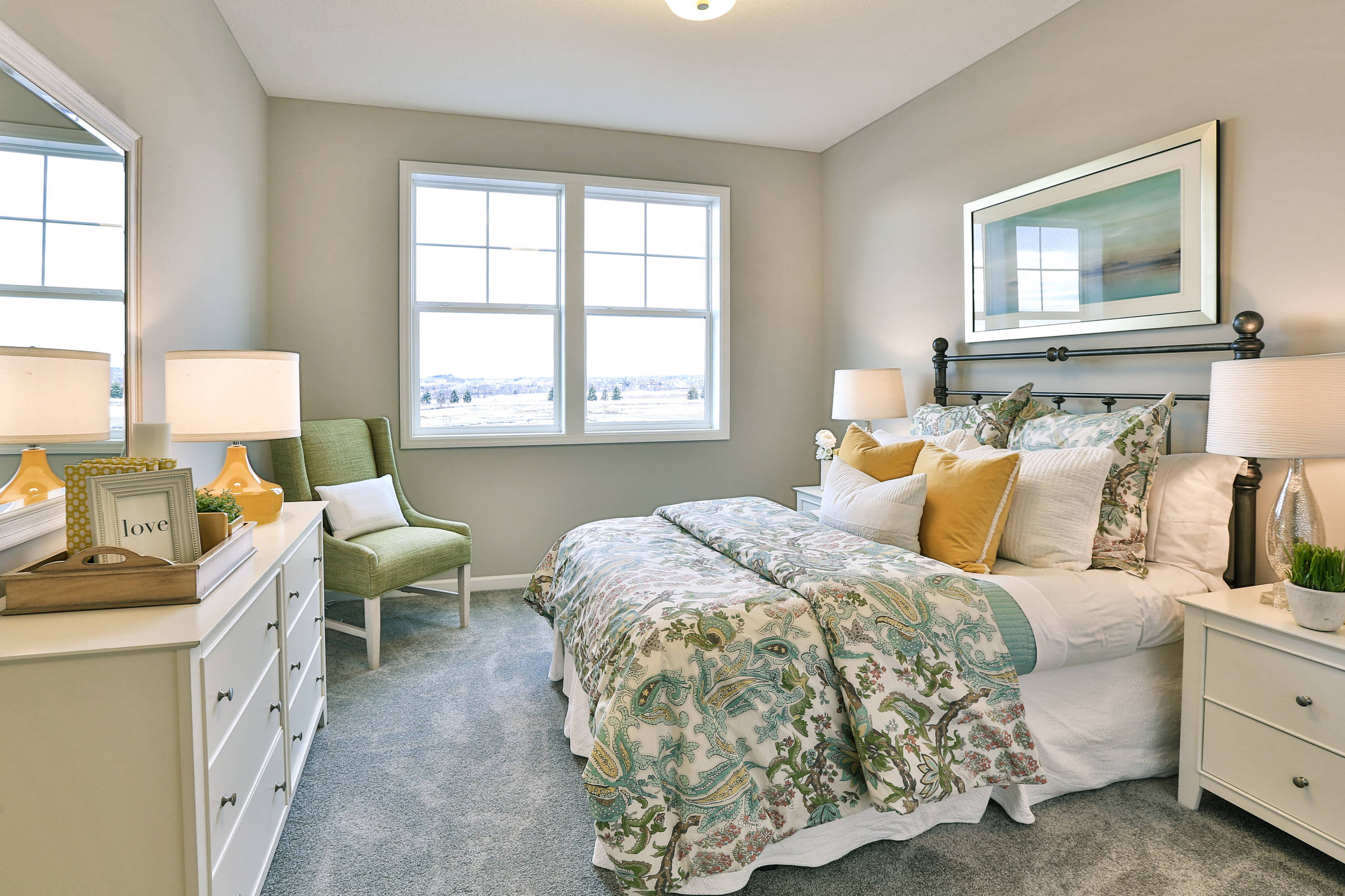 traditional-bedroom.jpg (2560×1706)