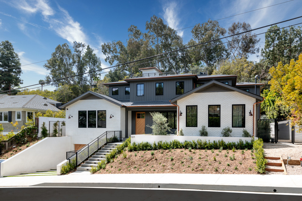 Marinette Road - Contemporary - House Exterior - Los Angeles - by Sarah ...