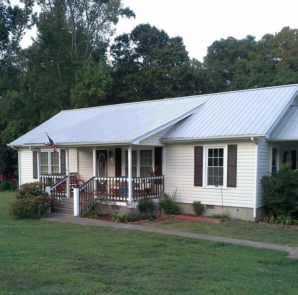Help! light grey metal roof -beige siding