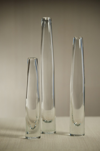 Torcy Slim Clear Vase, Large - Contemporary - Vases - by Zodax | Houzz