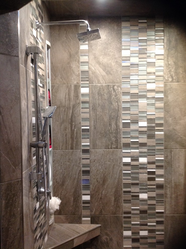 Rice Lake Tiled Shower - Minneapolis - by Kitchen & Floor Decor | Houzz