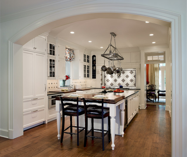 A Stately Home - Traditional - Kitchen - DC Metro - by Wiedemann ...