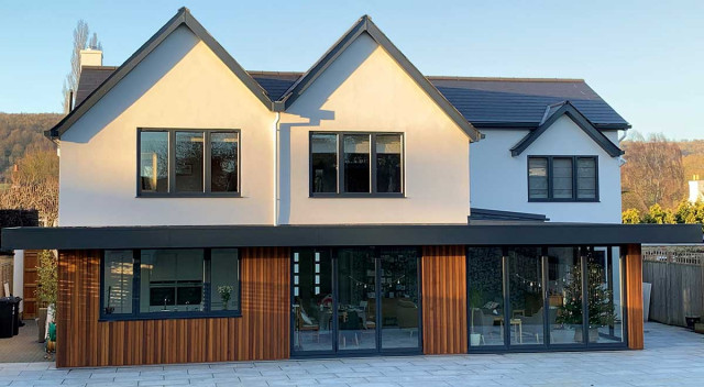 Western Red Cedar Cladding Adds the Wow Factor to 1960s Renovation ...