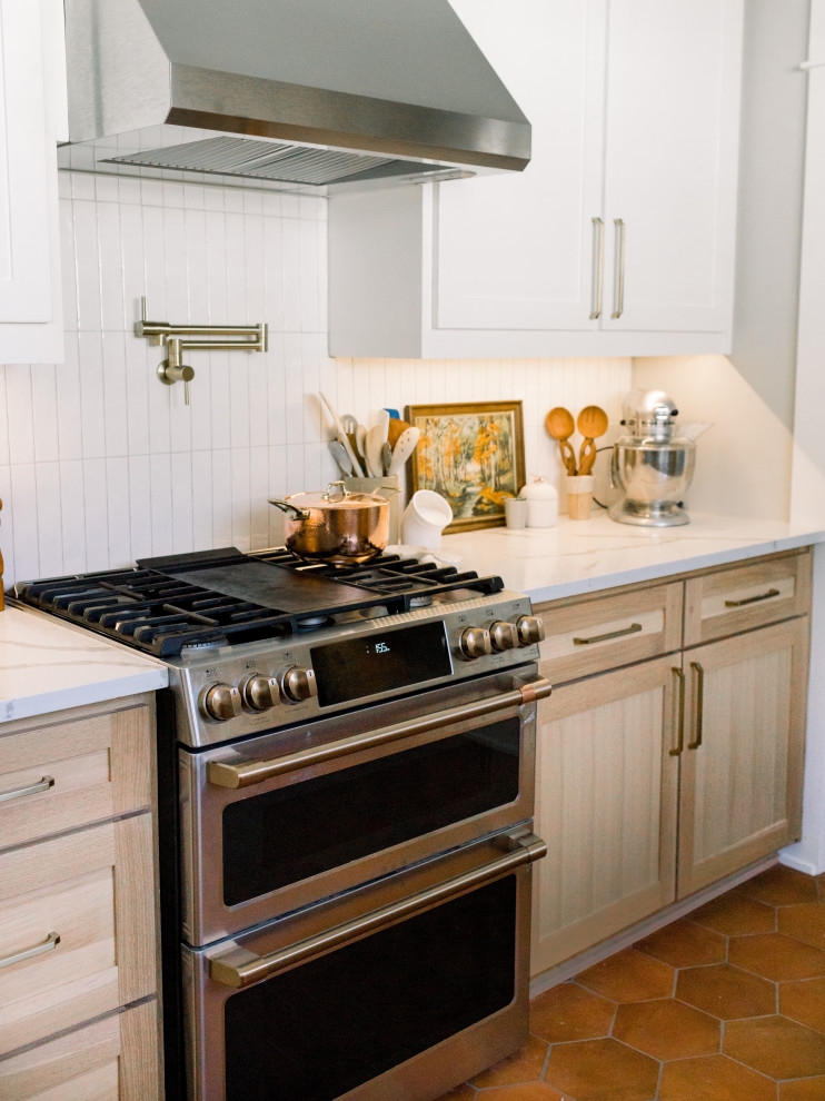 Classic Eclectic Kitchen - Eclectic - Kitchen - Dallas - by 6th Ave ...