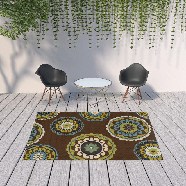 7' x 10' Brown Floral Medallion Stain Resistant Indoor Outdoor Area Rug ...
