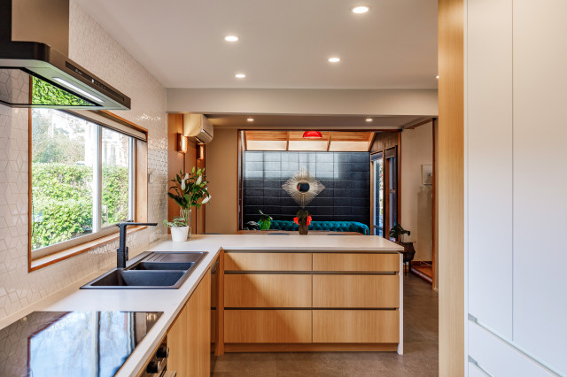 Before & After: From Old Closed-Plan to Modern Open-Plan Kitchen | Houzz NZ