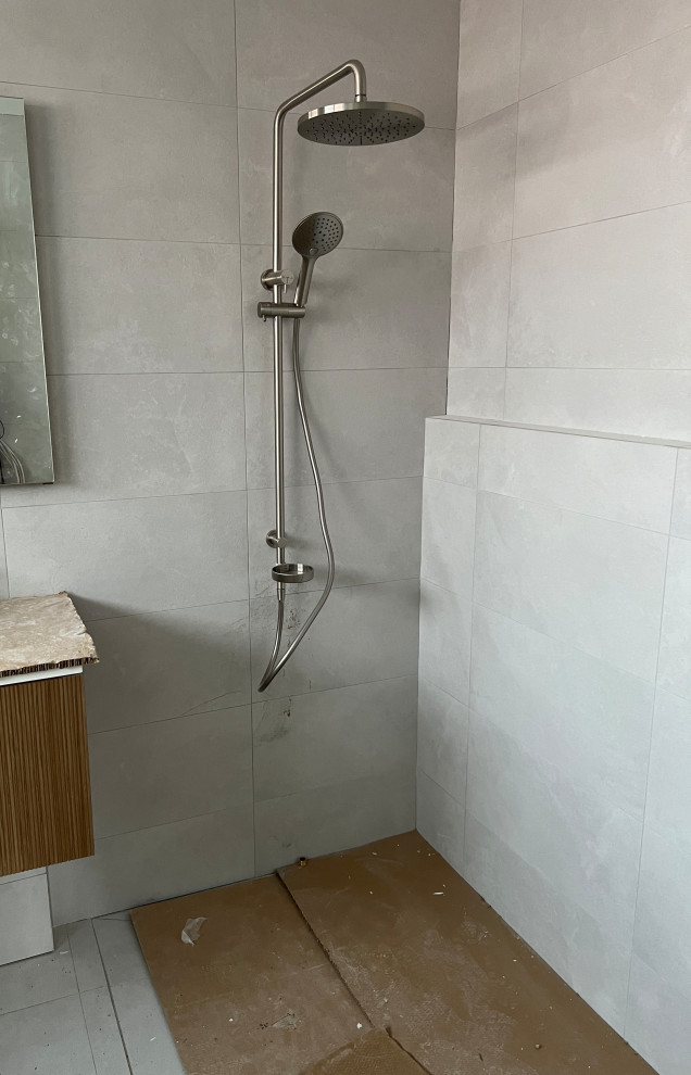 Advice wanted - showerhead fixed at wrong height | Houzz AU