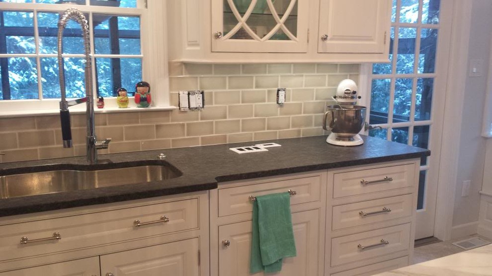Crackle tile backsplash | Houzz Forum