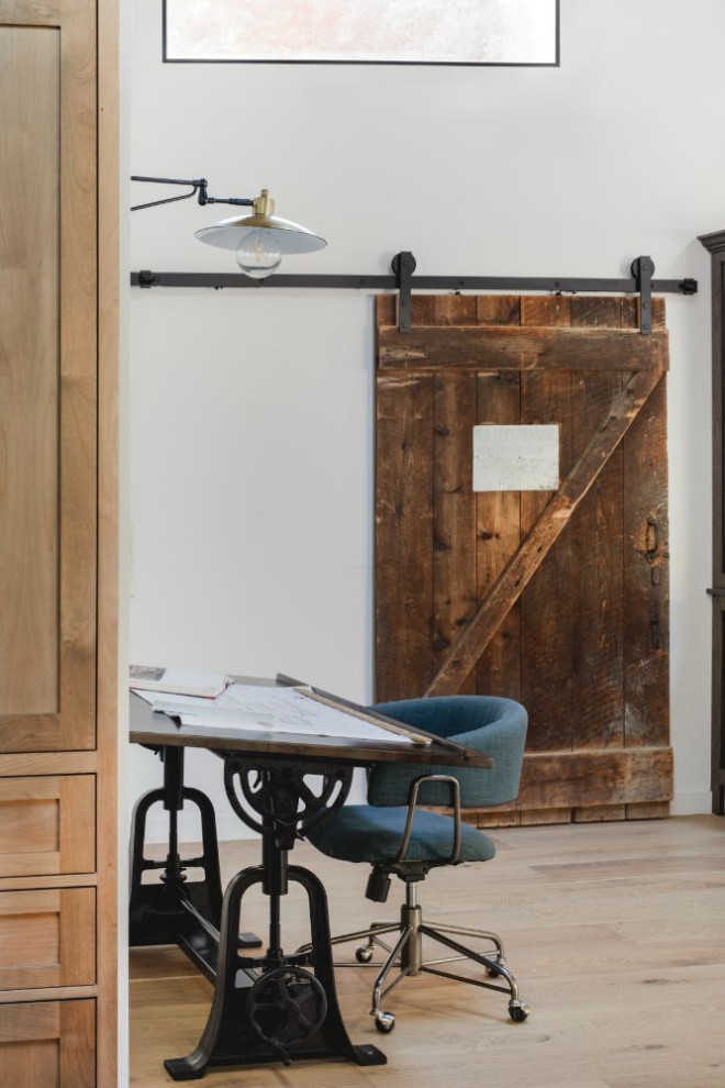 Ranch Revival - Farmhouse - Home Office - Los Angeles - by Coco Maison ...