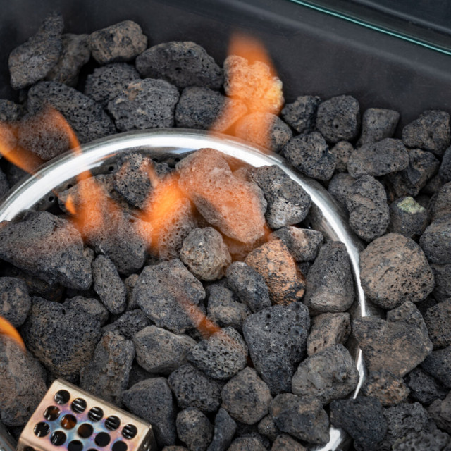 Naples 40,000 BTU Column Fire Pit With Glass Burner Enclosure ...