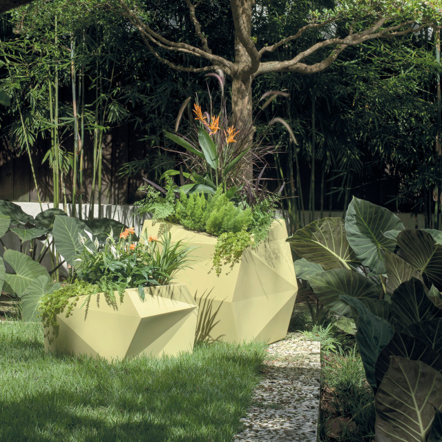 Origami Indoor/Outdoor Taller Geometric Planter - 26'' (Alpine White ...