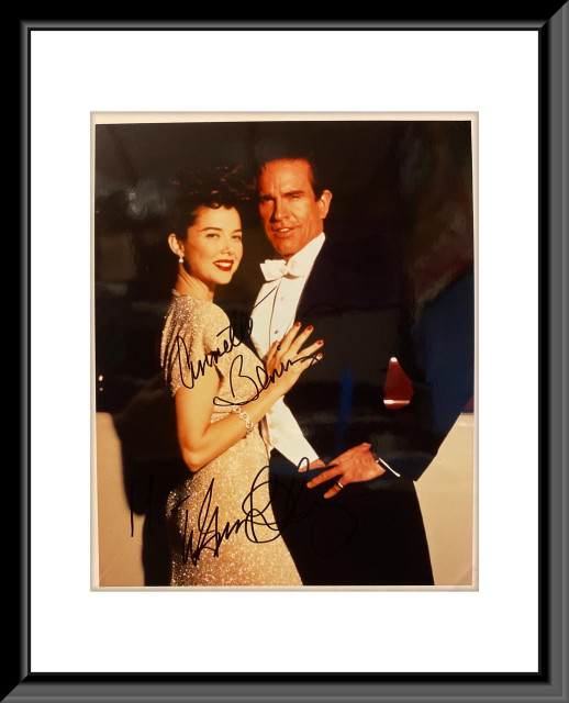 Bugsy Warren Beatty and Annette Bening signed movie photo ...