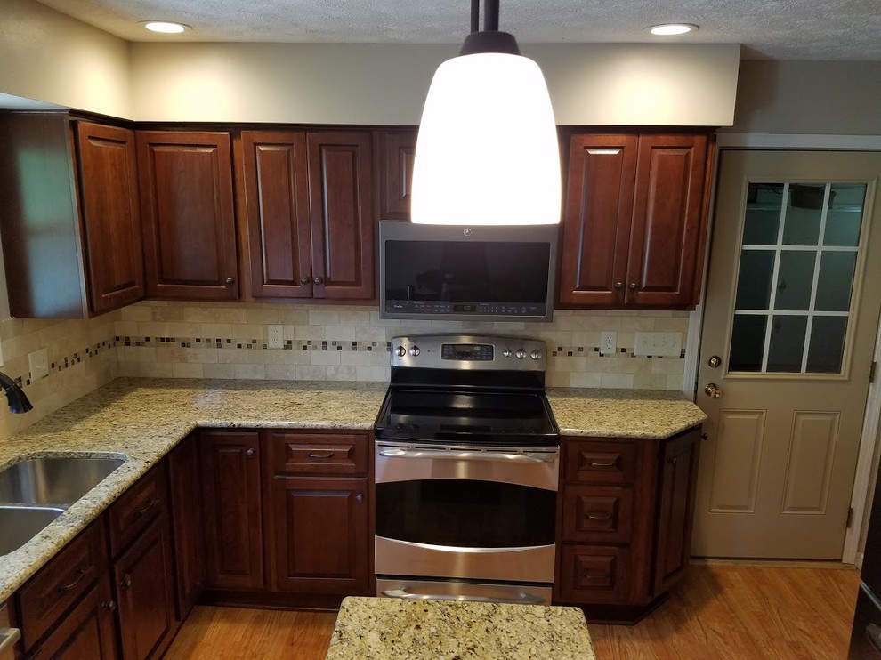 Bloomington Kitchen Design & Remodel - Traditional - Kitchen - Chicago ...