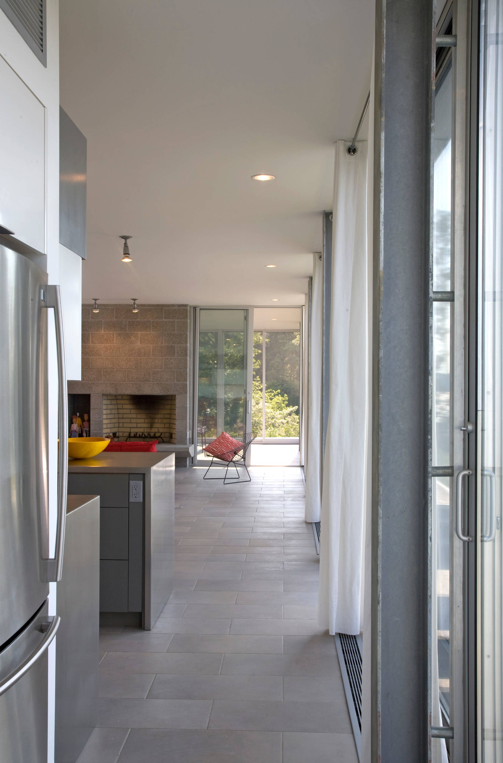 Design Workshop: Reasons to Love Narrow Homes