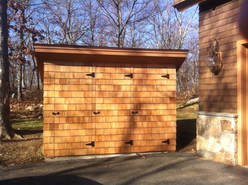 What Is a Trash Corral? A Gorgeous Way to Hide Your Garbage